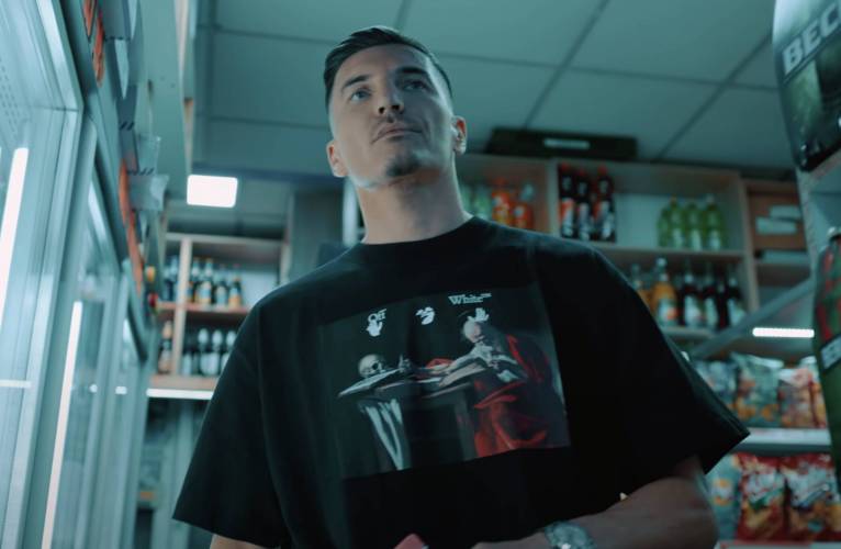 Asche Deathnote + Hochkaräter Outfits mit Shop Links und Alternativen