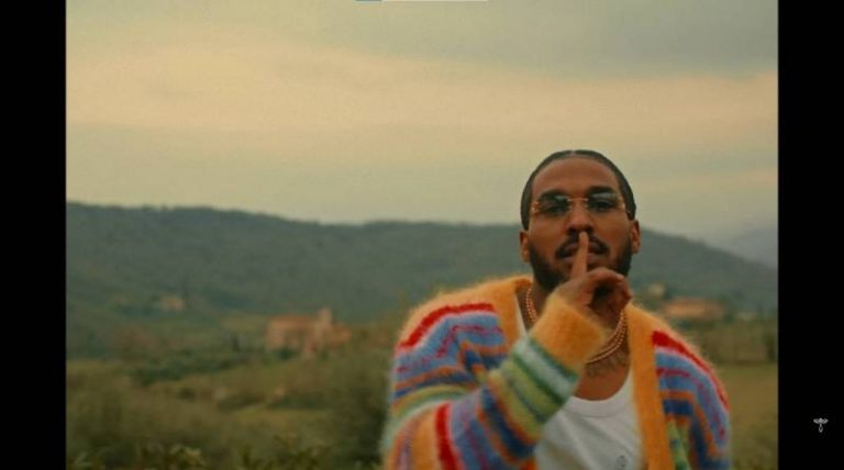 Reezy Shoot Outfits im Style Check: Adidas Supercourt, Trainingsanzug,...