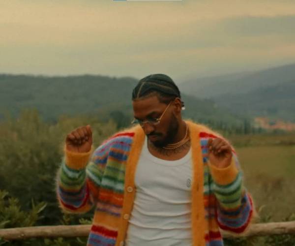 Reezy Shoot Outfits im Style Check: Adidas Supercourt, Trainingsanzug,...